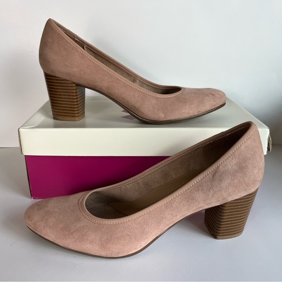 Naturalizer | Shoes | Naturalizer Women Classic Pump Block Heels Naomi ...